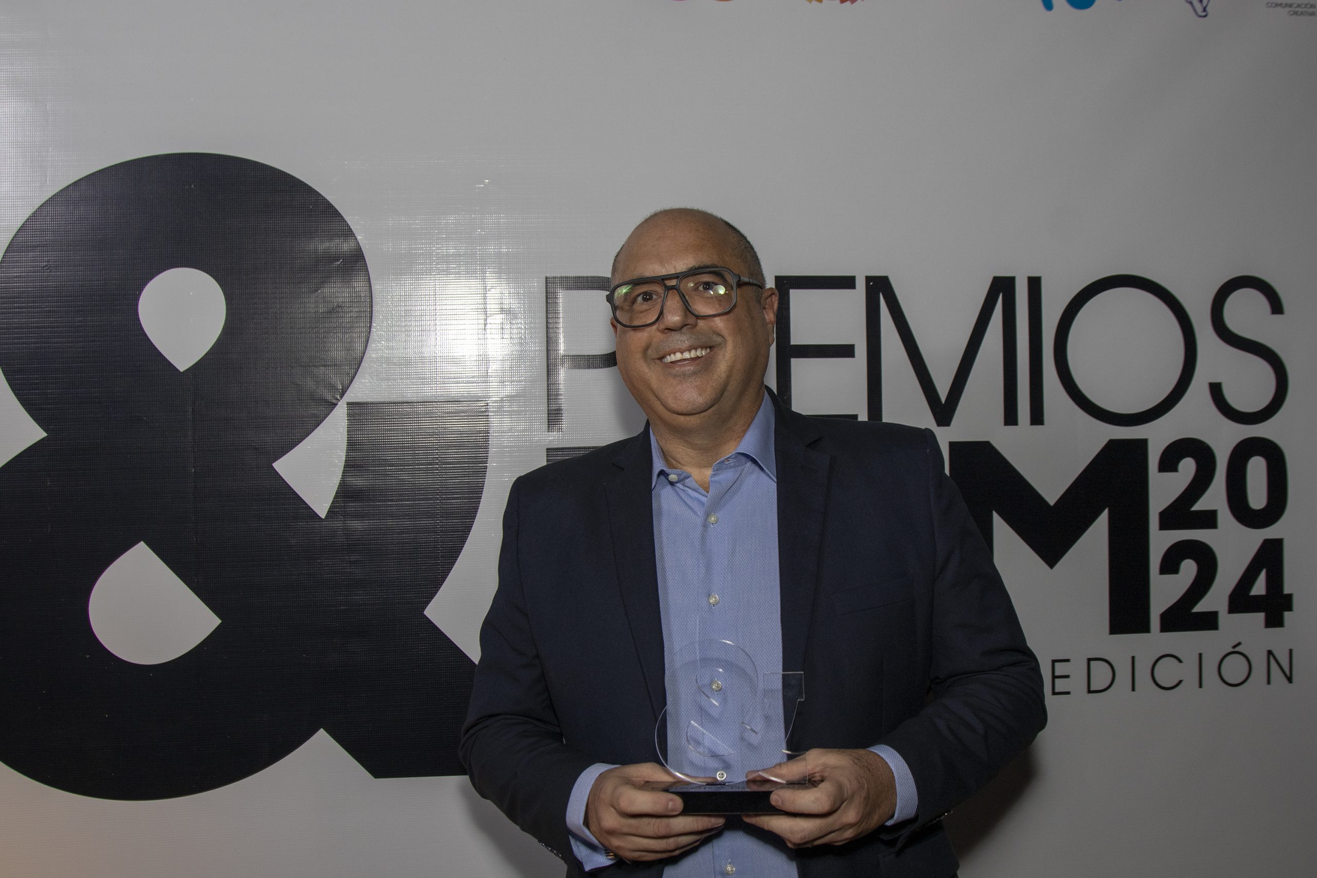 Emisora de Radio: Éxitos | Publicidad y Mercadeo